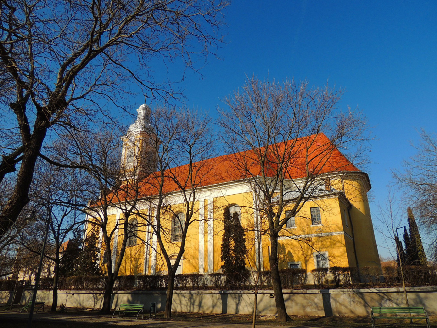 Közös levél a katolikus templom felújításáért - Abony város hivatalos ...